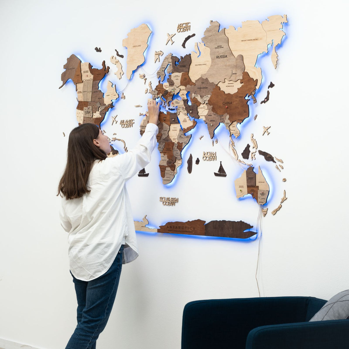3D LED Wooden World Maps - Enjoy The Wood → Order Now