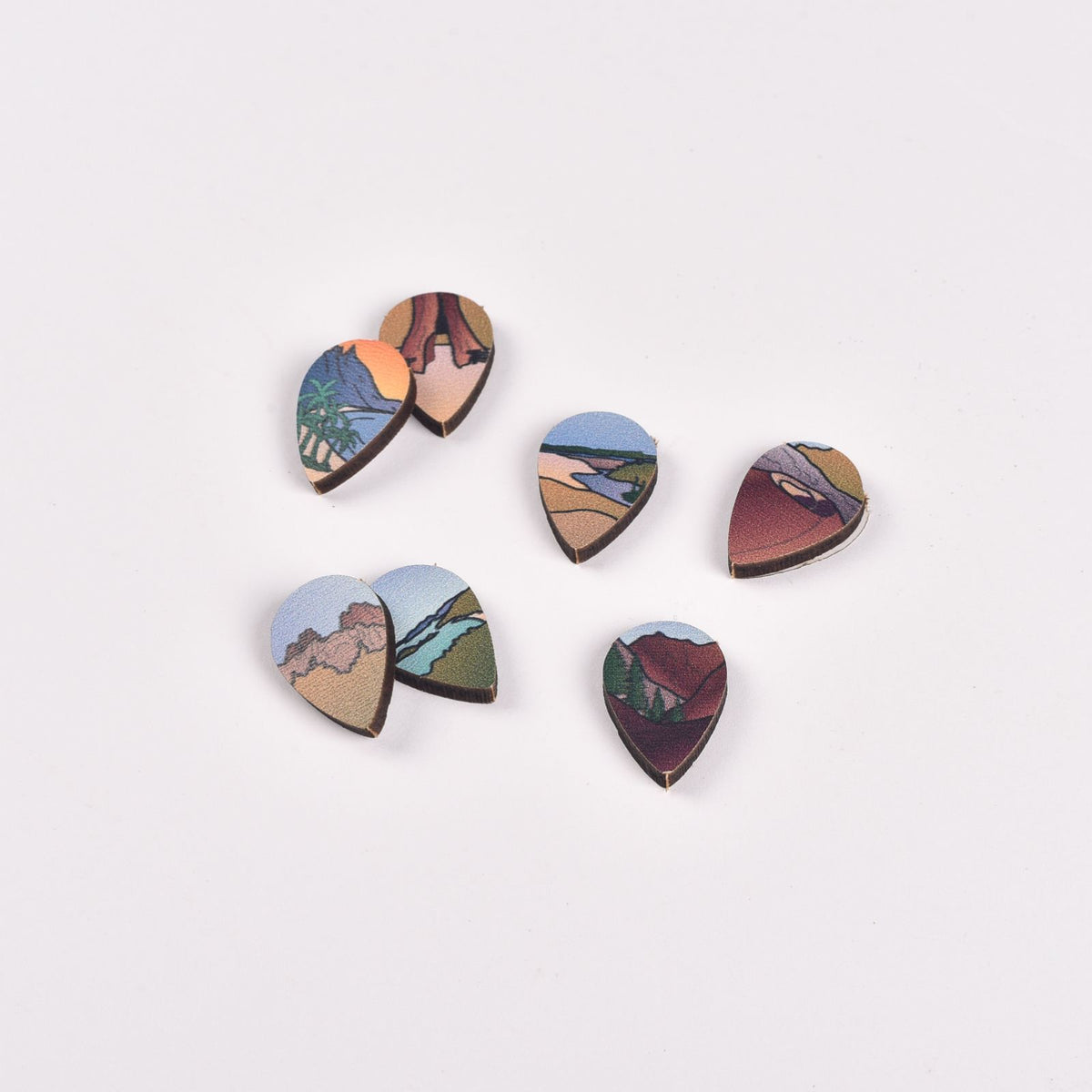 US Flag Pins and US National Parks Sticky Pins ‣ Order Now