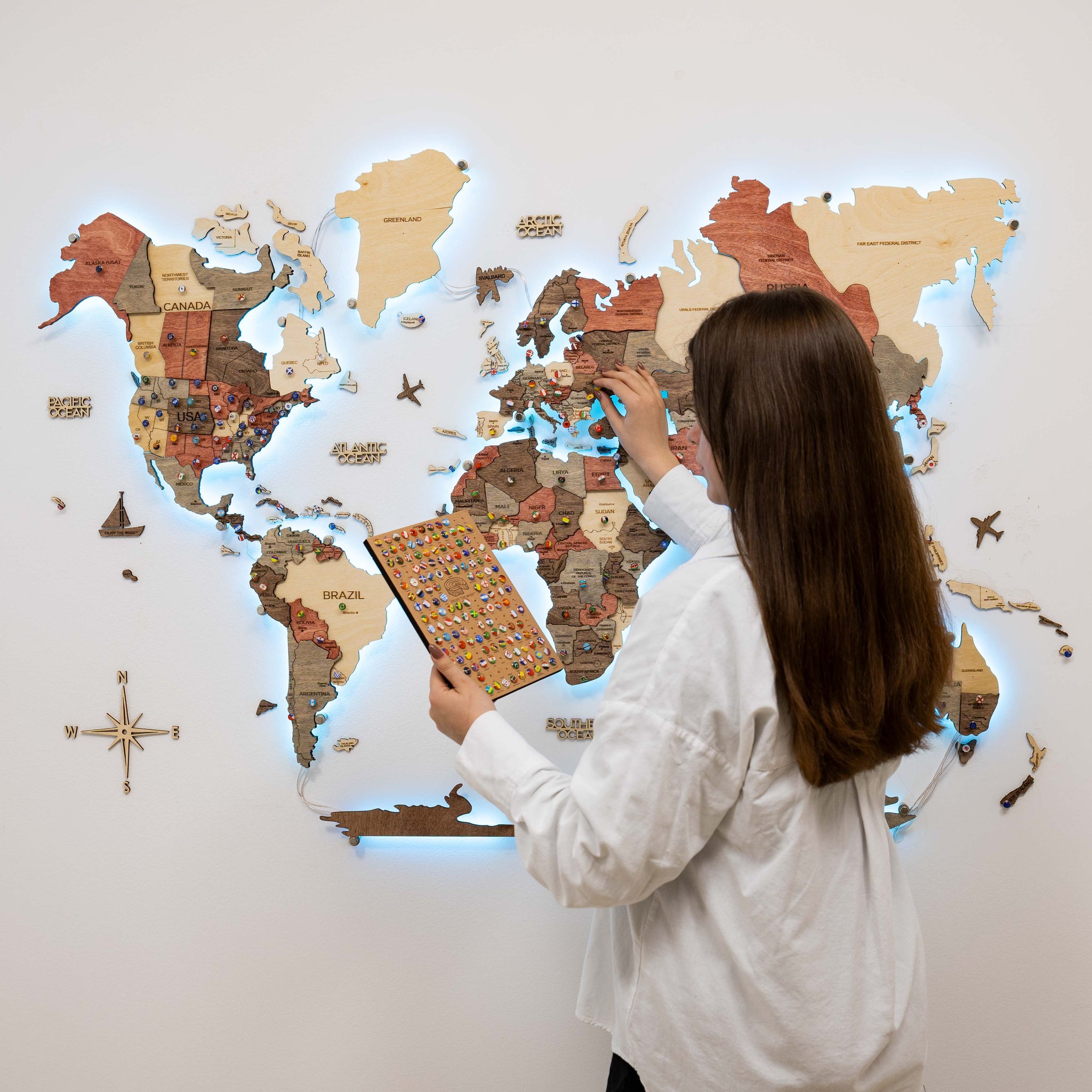 3D LED Wooden World Map → Fusion → Enjoy The Wood