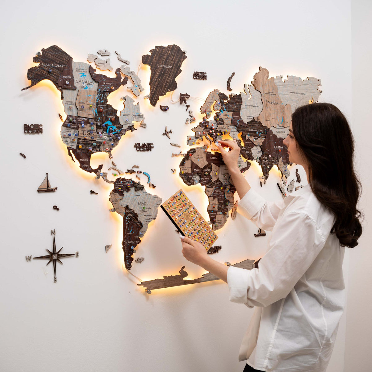 3D LED / LUMINOUS Wooden World Map Cappuccino ‣ Order Now