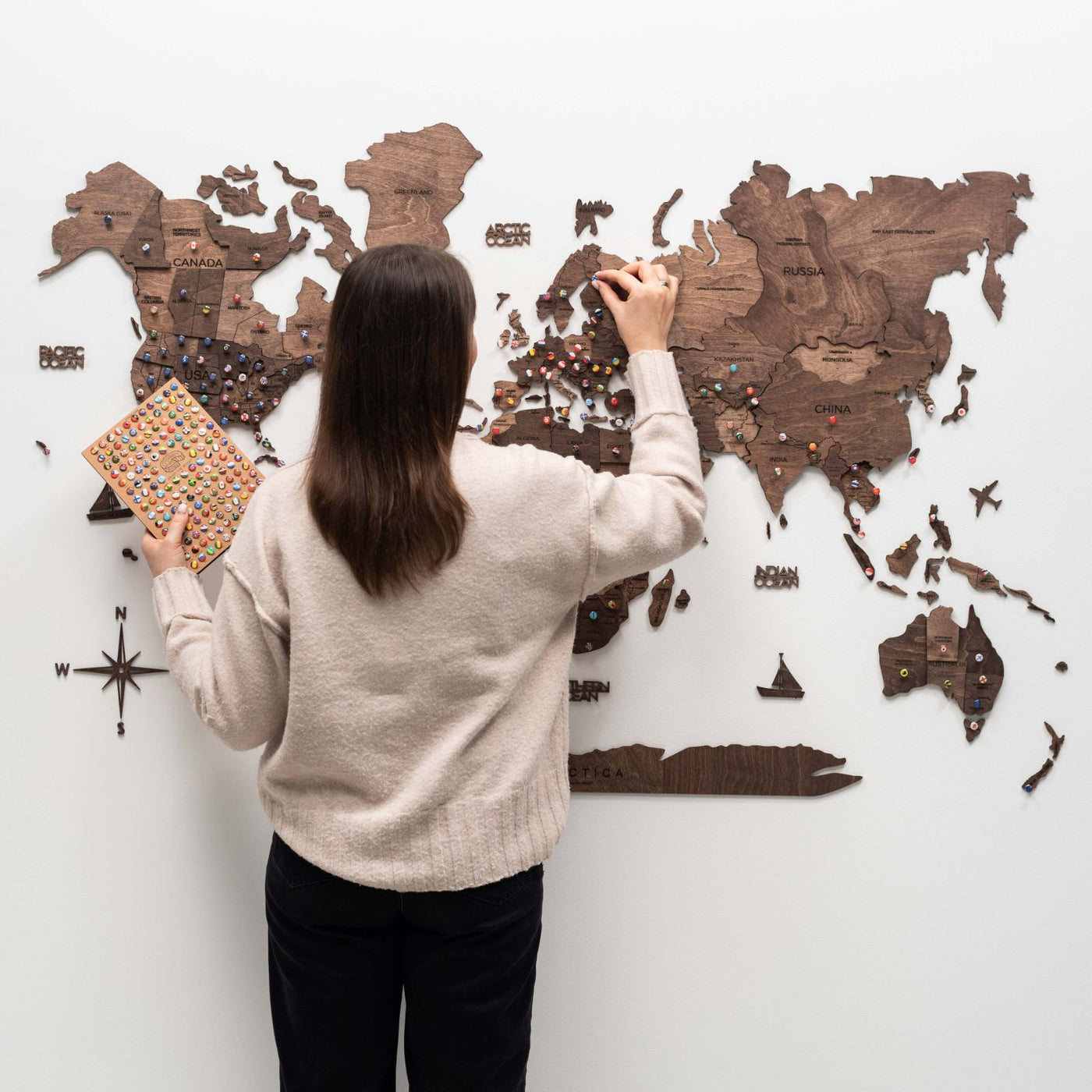 3D Wooden World Map Color Dark Walnut ‣ Enjoy The Wood