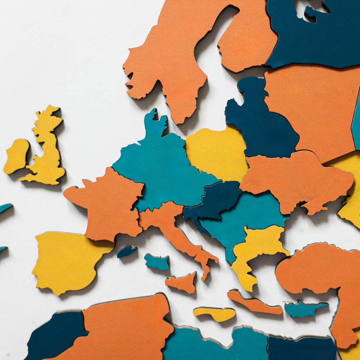 3D Luminous/Magnetic Colored Wooden World Map Indie