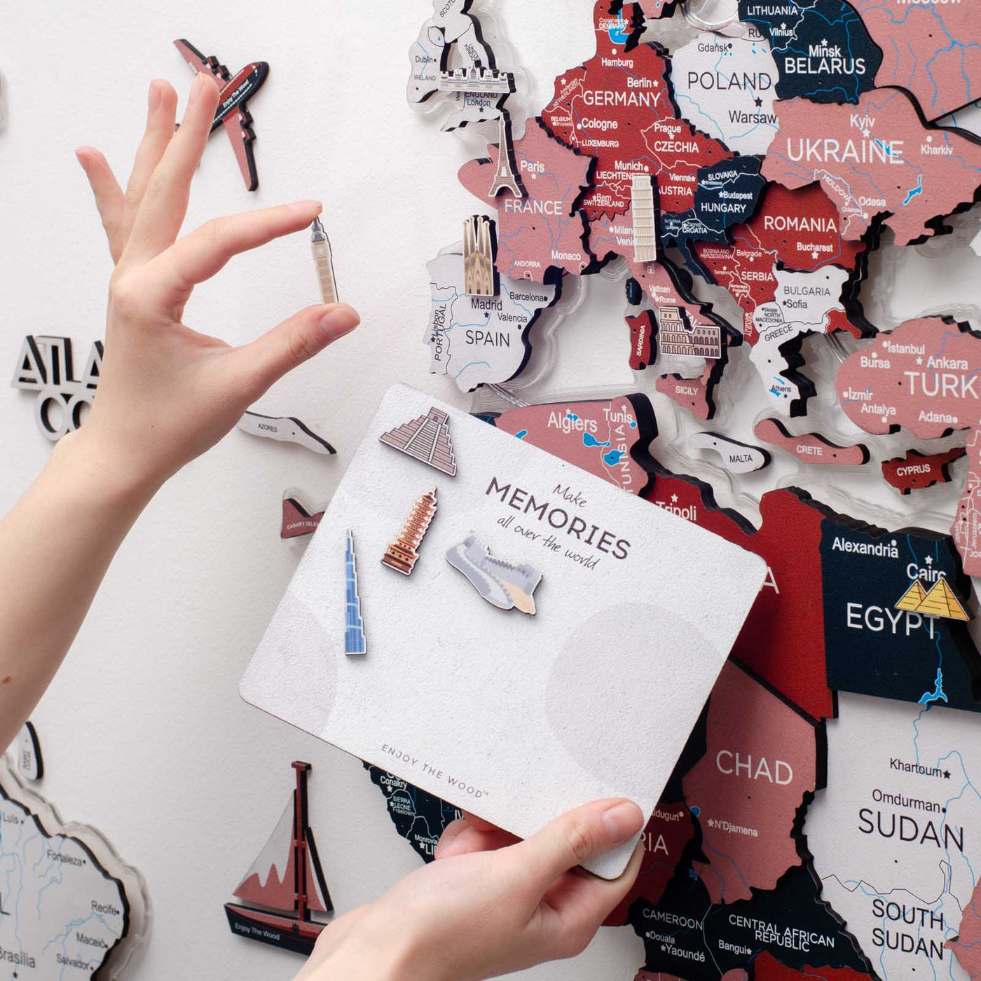 Wooden Sightseeings Sticky Pins ‣ Enjoy The Wood